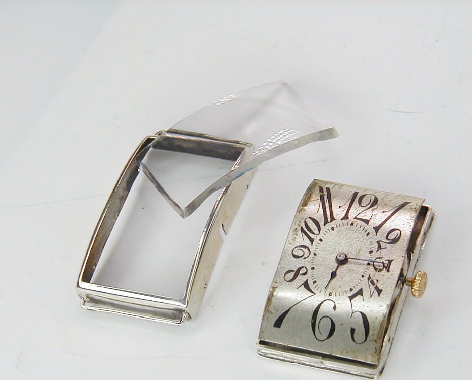 Darlor Vintage Watches $ 600.00 & Over Page 2.