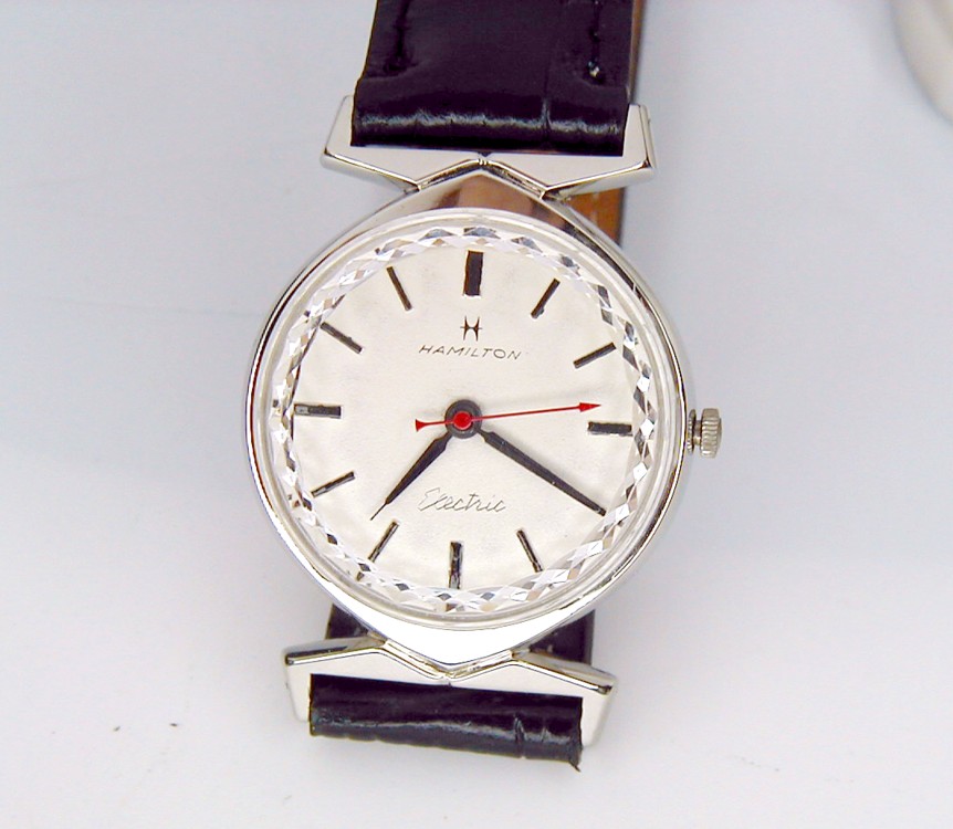 Darlor Vintage Watches $ 600.00 & Over Page 4.